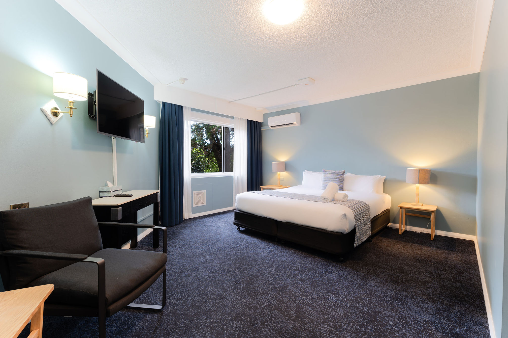 Accessible Room | Comfort Resort Leura Gardens | Accessible ...